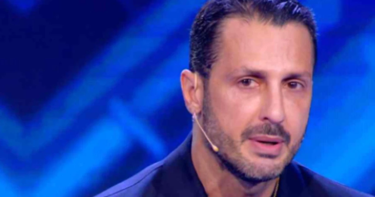 Fabrizio Corona, un racconto straziante: "Sto per perdere la vista, ma ...